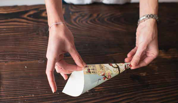 HOW TO MAKE PAPER CONFETTI CONES – STEP BY STEP GUIDE – The Wedding of ...